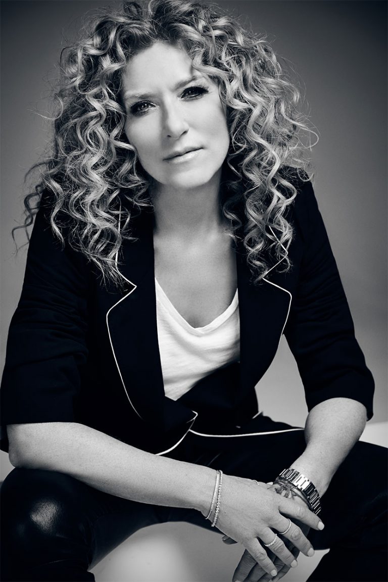 关于凯丽赫本 - Kelly Hoppen London