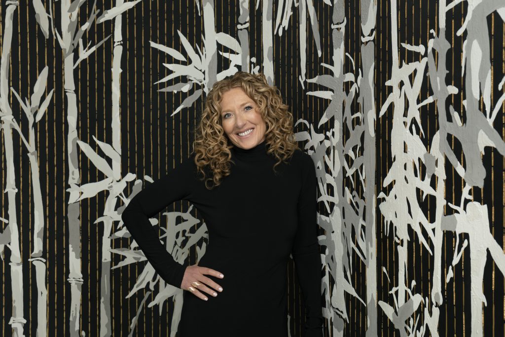 东西融合的墙纸创作 - Kelly Hoppen London
